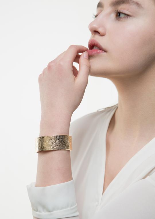 Tutti & Co Sand Bangle Gold - Gifted Boston Spa